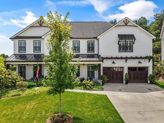 1926 Highlands Ridge Ln, Knoxville, TN 37932