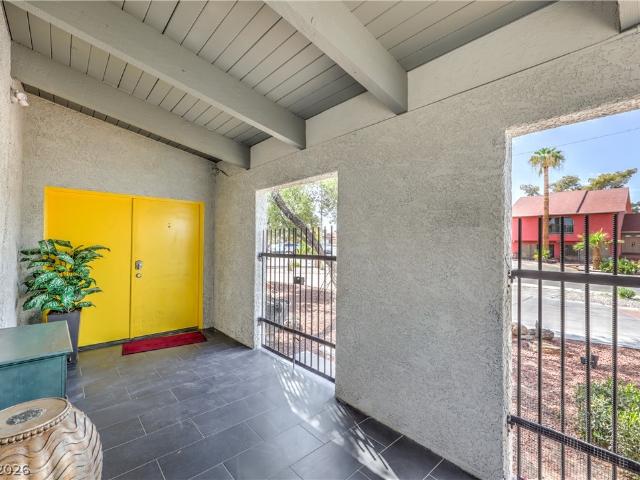 1926 Papago Lane