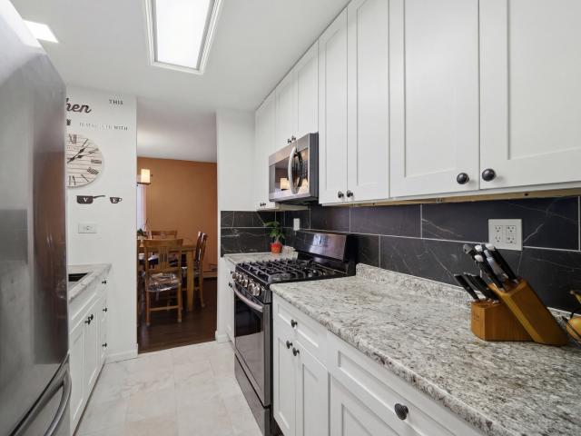1926 Prairie Square # 313