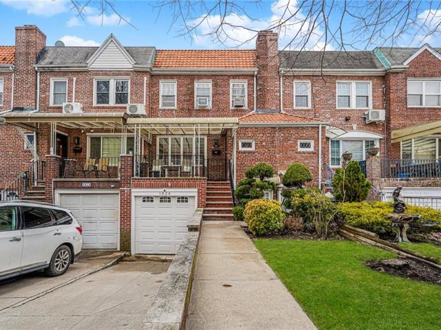 1926 Stuart Street | Compass