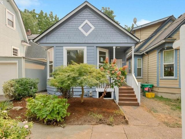 1926 SE Washington St, Portland, OR 97214