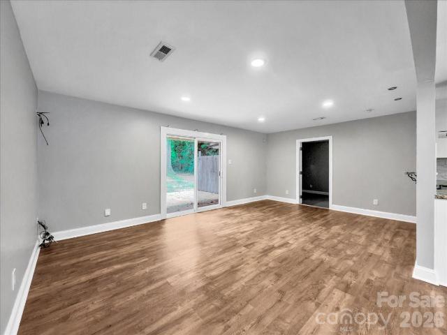 1926 Tyvola Road
