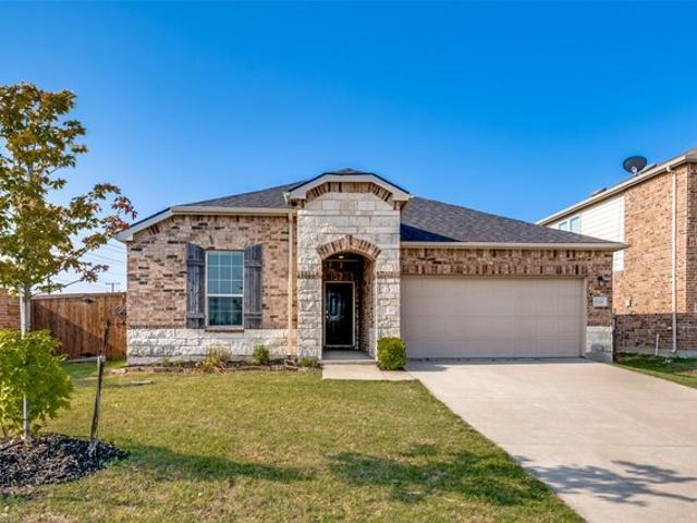 1926 Trace Dr, Aubrey, TX 76227