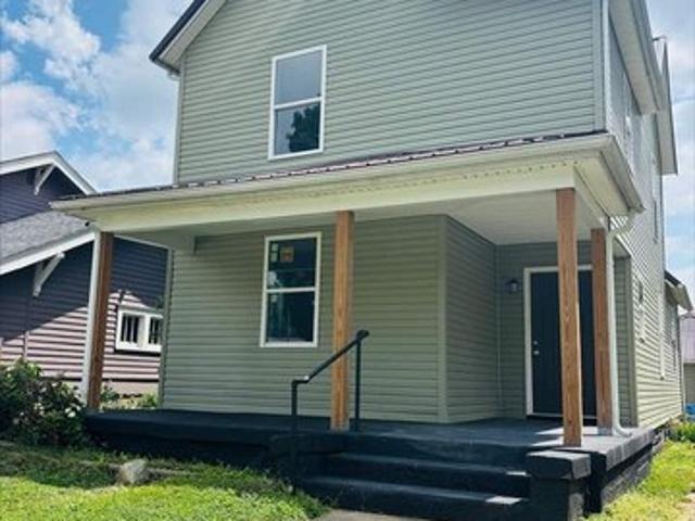 1926 Vermont Ave, Connersville, IN 47331