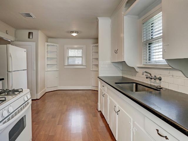 1926 W McKinney St, Houston, TX 77019 | MLS #81180 | Compass