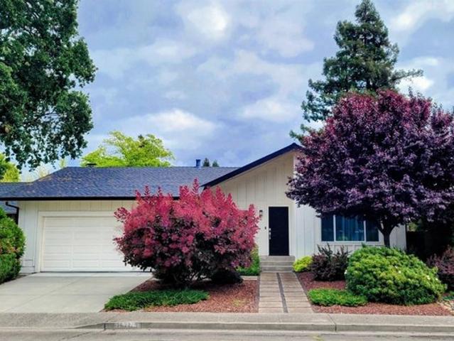 19276 Robinson Rd, Sonoma, CA 95476