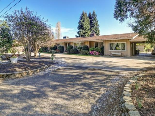 19279 Green Acres Ln W, Redding, CA 96002