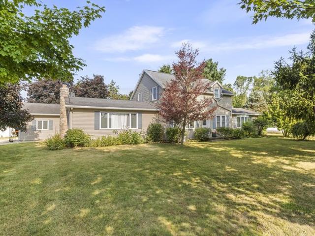 1927 Mile Rd, Marshall, MI 49068