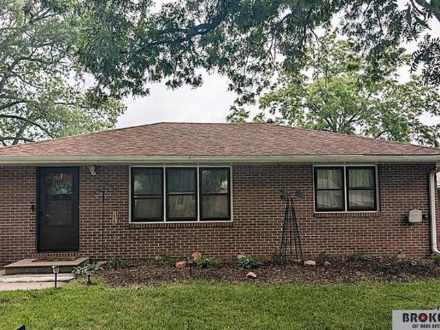 1927 N 57th St, Lincoln, NE 68505