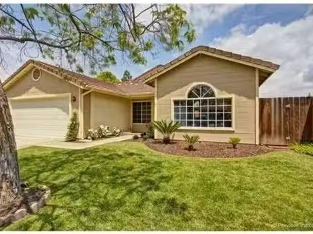 1927 Angeles Gln, Escondido, CA 92029