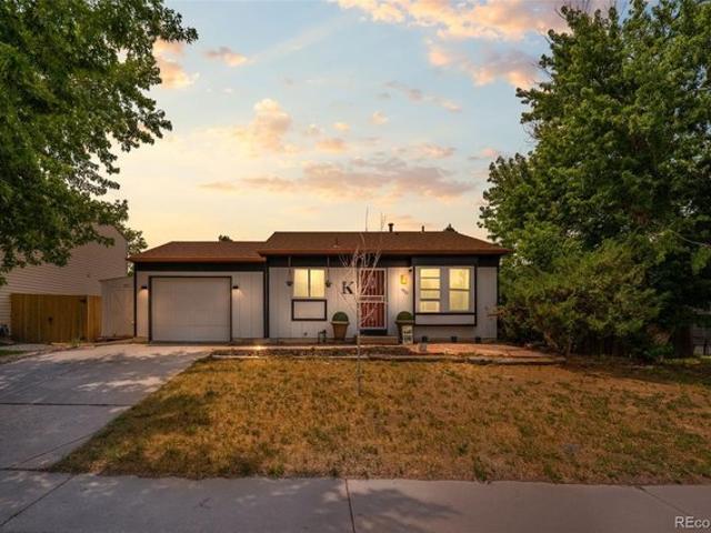 1927 Cathay Ct, Aurora, CO 80011