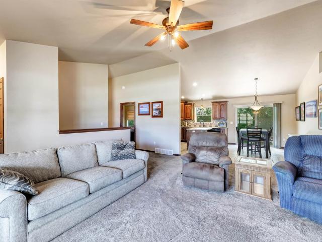 1927 cross creek circle