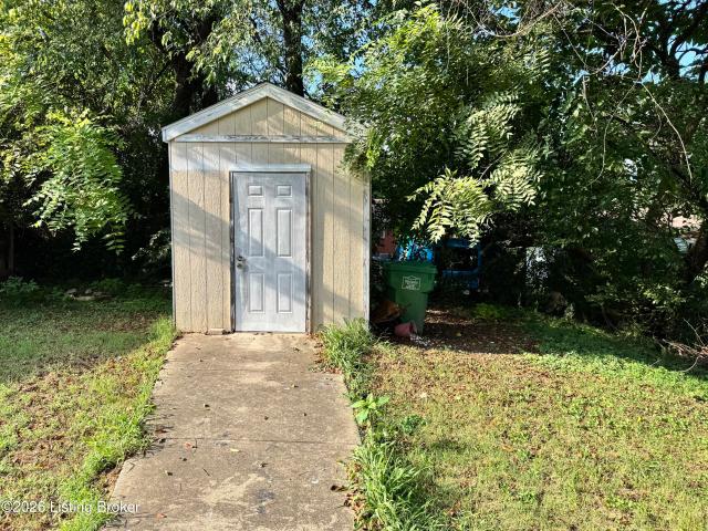 1927 Dubourg Ave