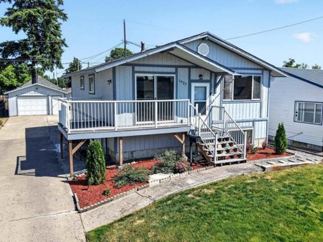 1927 E Hoffman Ave, Spokane Valley, WA 99207