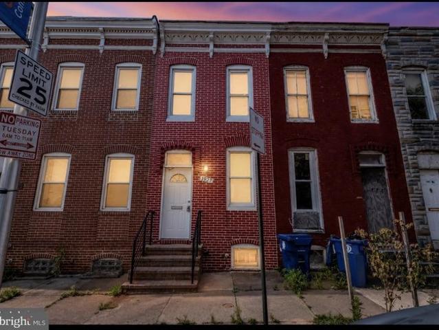 1927 Hollins St, Baltimore, MD 21223