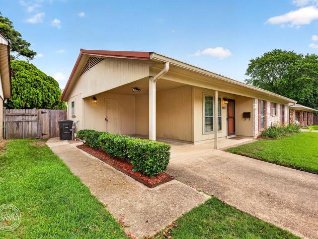 1927 Saturn Street