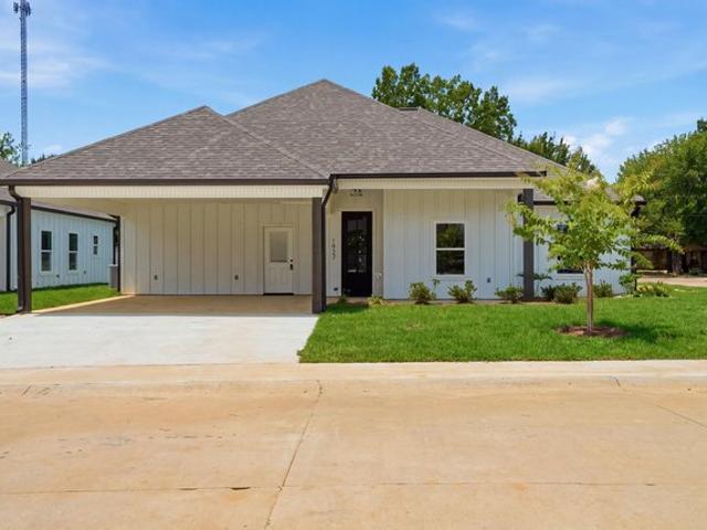 1927 Schovall Cir, Deridder, LA 70634