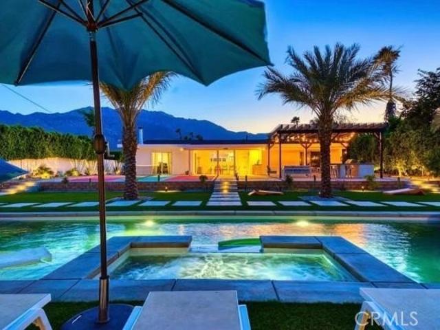 1928 N Farrell Dr, Palm Springs, CA 92262