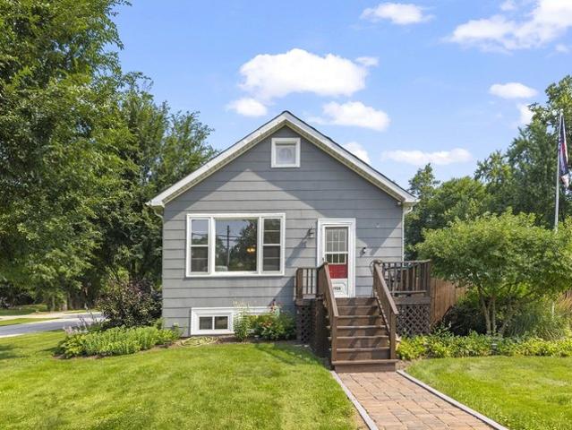 1928 Curtiss St, Downers Grove, IL 60515