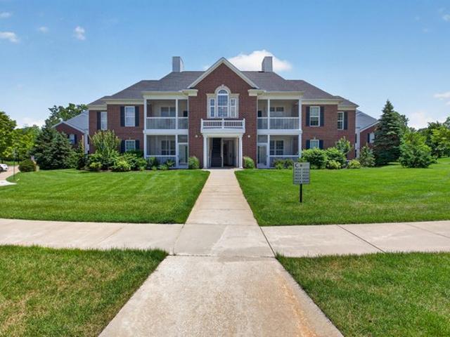 1928 Coventry Rd, Jackson, MI 49201