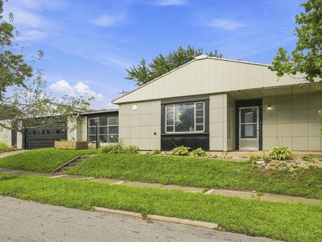 1928 Glenwood Ave, Fort Wayne, IN 46805