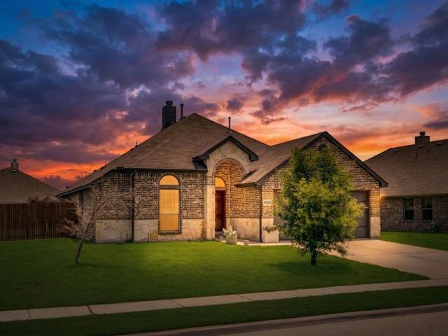 1928 Glen Meadow Dr, Royse City, TX 75189