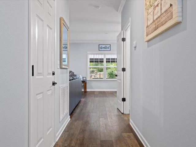 1928 Little Pond Road NE
