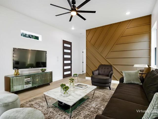 1928 Pueblo St, Dallas, TX 75212 | MLS #21232 | Compass