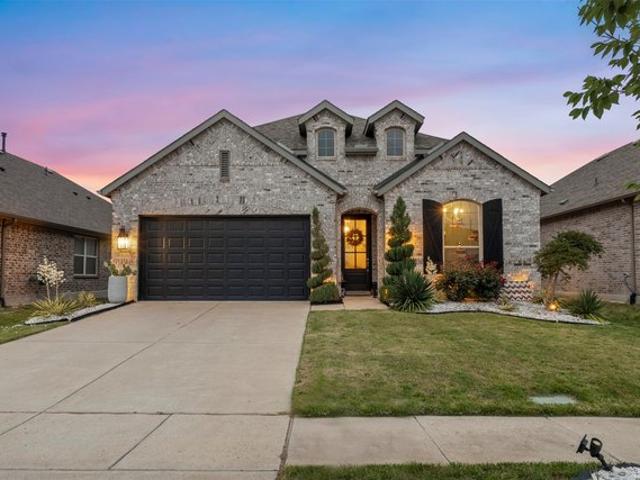 1929 Campground Way, Aubrey, TX 76227