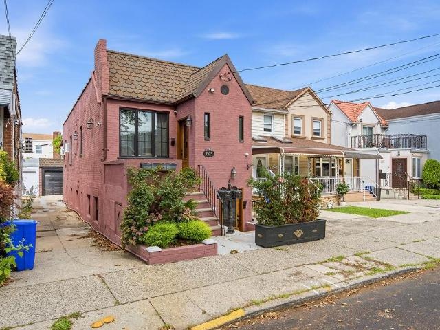 1929 East 33rd Street