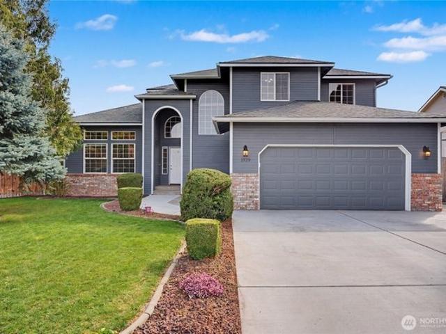 1929 Hideaway Pl, Wenatchee, WA 98801