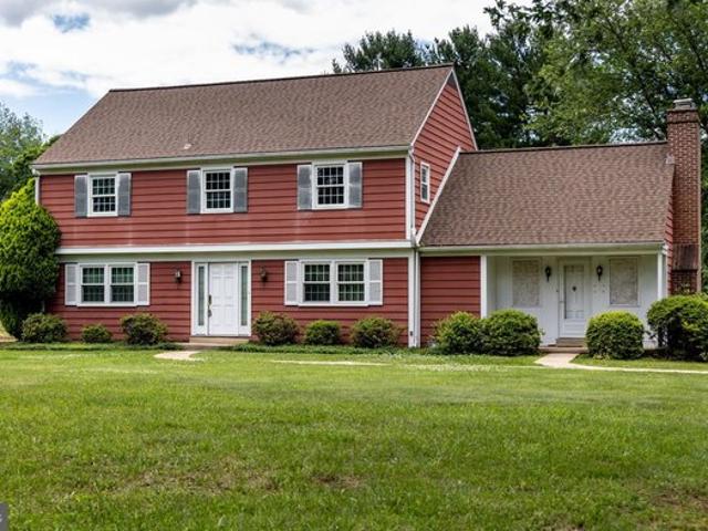 1929 Hillendale Rd, Chadds Ford, PA 19317