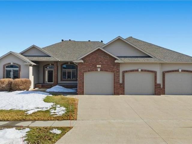 1929 Pentland St, West Fargo, ND 58078