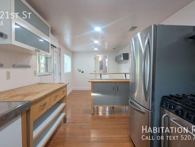 1929 renovated home w/ an enclosed yard at the Barrio Santa Rosa!