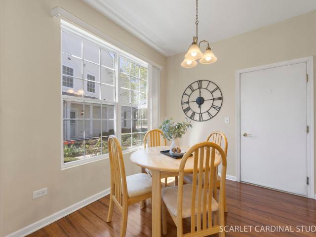 1929 W Crestview Circle