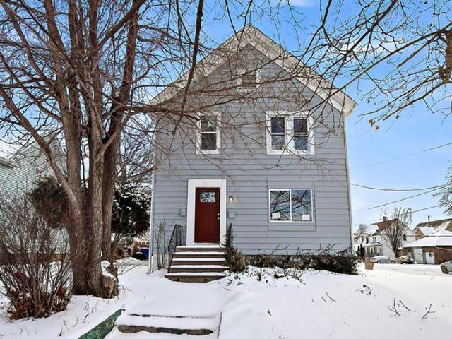1929 53rd St, Kenosha, WI 53140