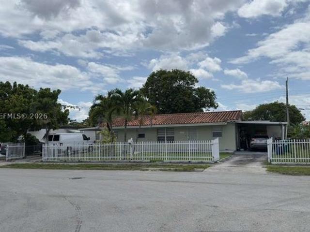 19200 NW 44th Ave, Miami Gardens, FL 33055
