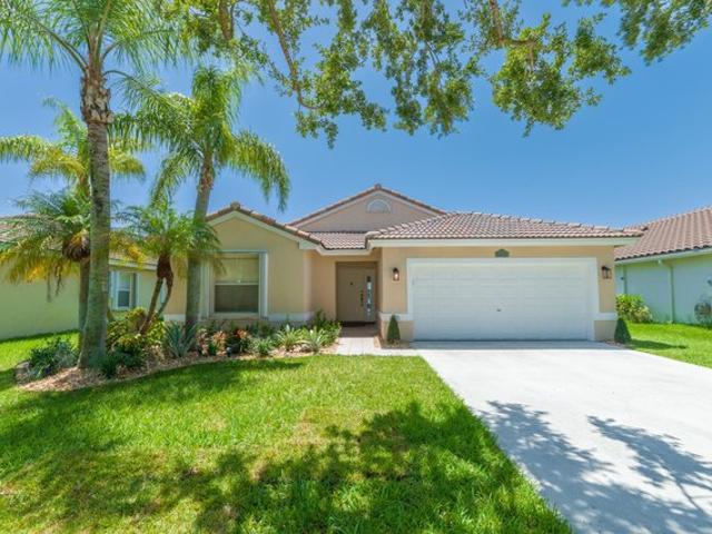 19200 NW 24th Ct, Pembroke Pines, FL 33029
