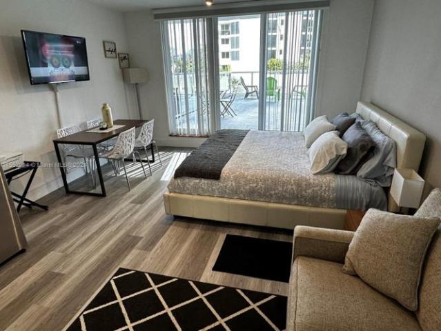 19201 Collins Ave #124, Sunny Isles Beach, FL 33160