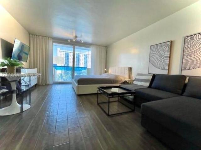 19201 Collins Ave #333 Sunny Isles Beach, FL 33160