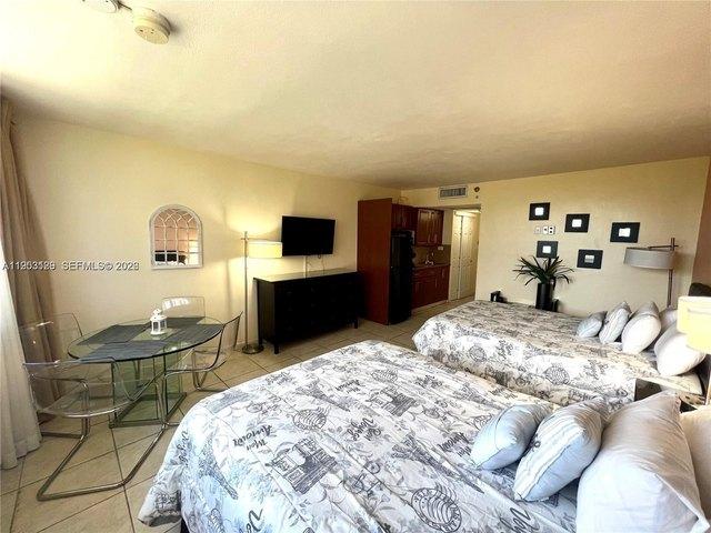 19201 Collins Ave Unit 242, Sunny Isles Beach, FL 33160