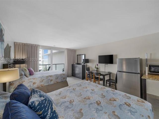 19201 N Collins Ave Unit 1117, Sunny Isles Beach, FL 33160