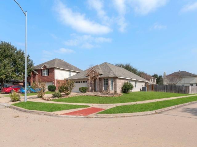 19202 Sunny Leaf Ln, Katy, TX 77449 | MLS #10996