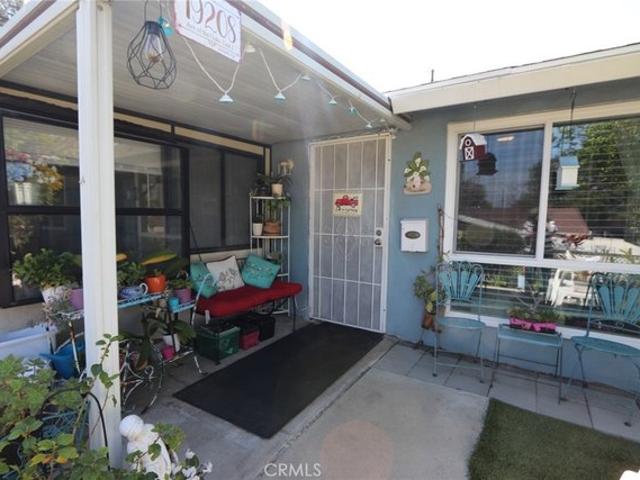 19208 Avenue of the Oaks Unit J, Newhall, CA 91321