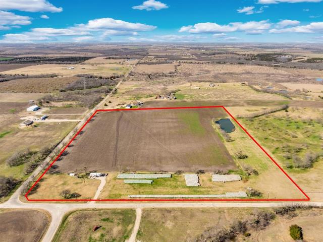 1920 Moseley Rd, Ennis, TX 75119 | MLS #21285