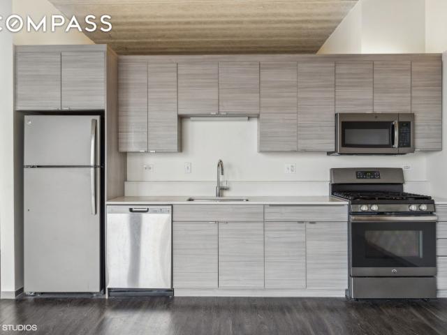 1920 N Milwaukee Ave 502, Chicago, IL