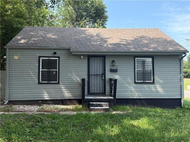1920 E 84th Ter, Kansas City, MO 64132