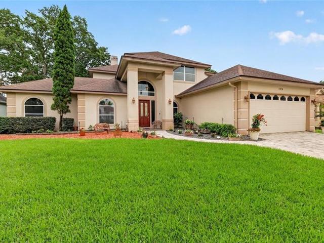 1920 Edgewater Dr, Mount Dora, FL 32757