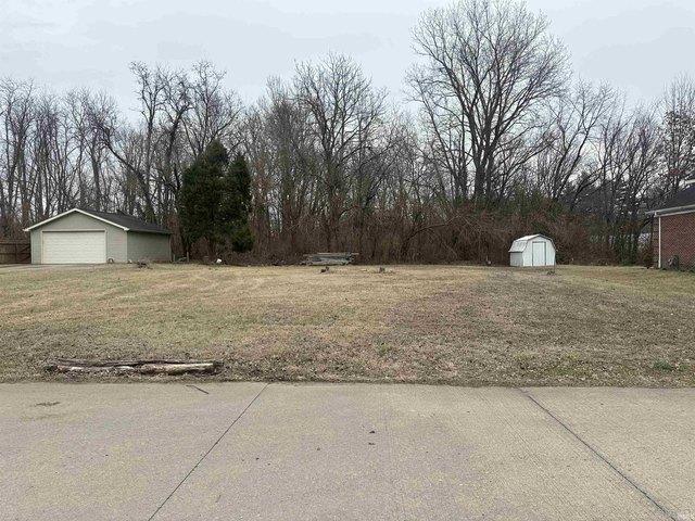1920 Elna Kay Dr, Evansville, IN 47715