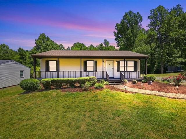 1920 Glenside Dr, Greensboro, NC 27405